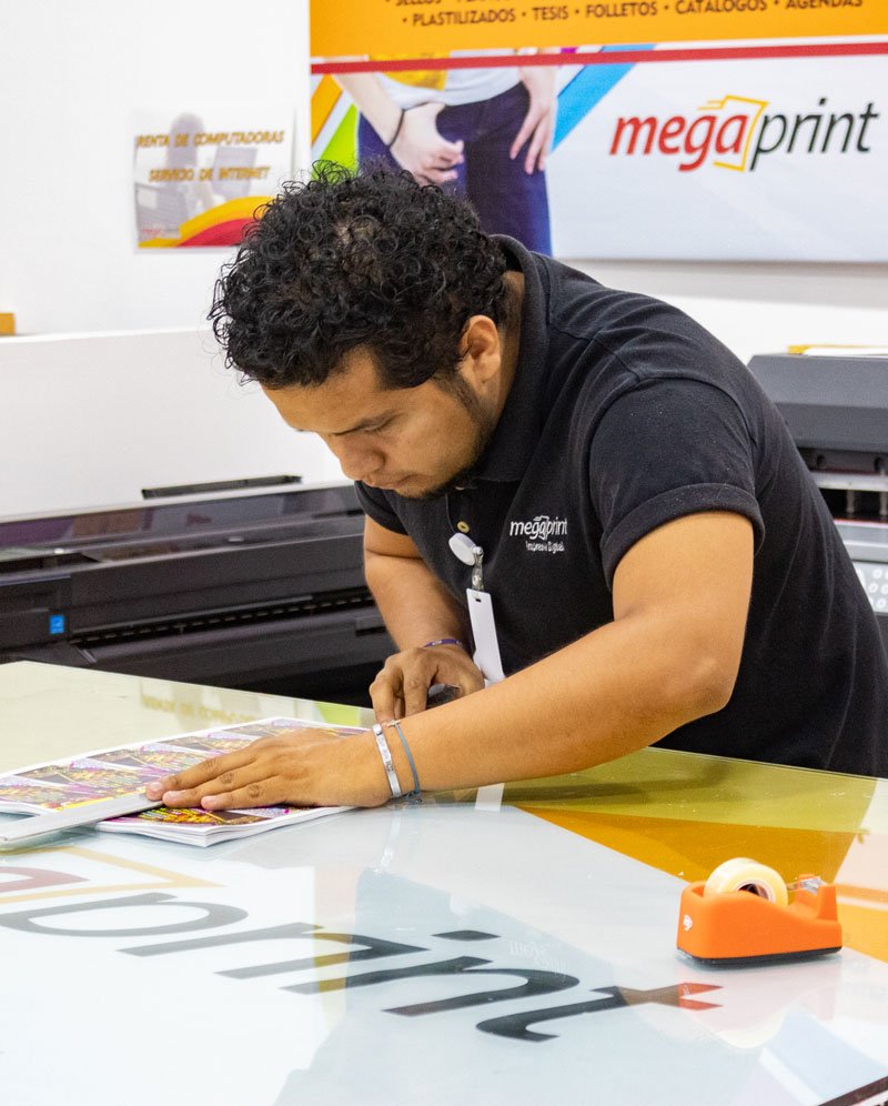 Quiénes Somos - MegaPrint: Tu Partner de Impresión en Mérida